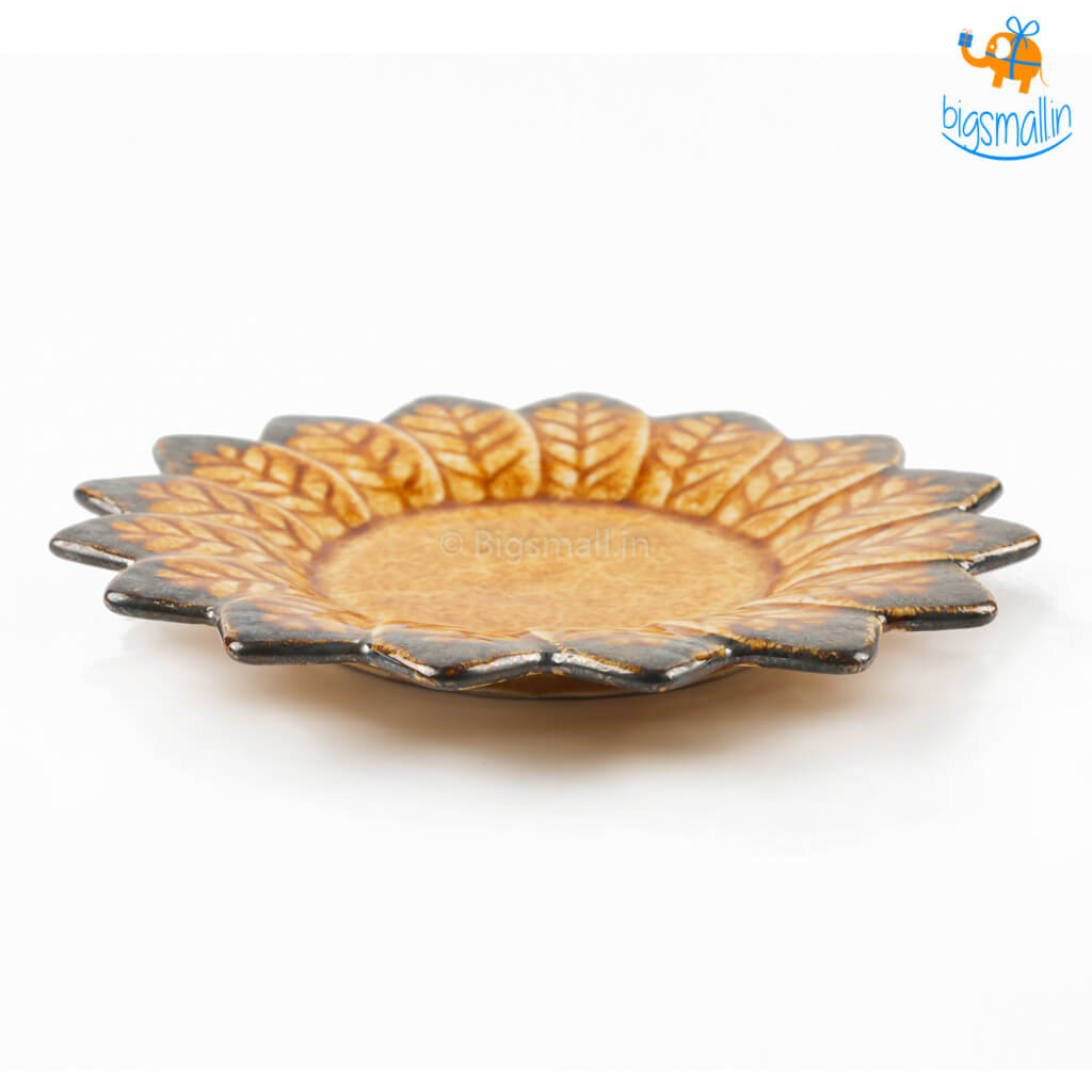 Sunflower Shaped Handmade Ceramic Plate– Bigsmall.in